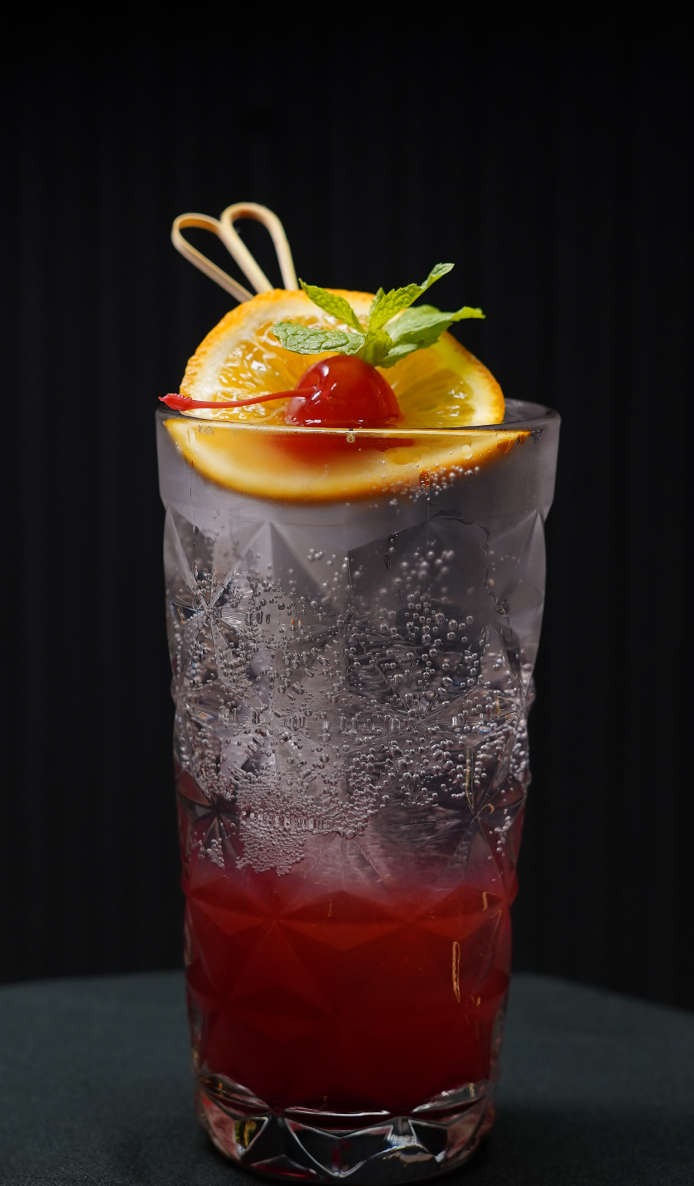 LUNA Rooftop & Lounge